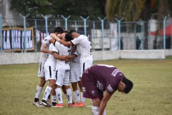 Altos Hornos Zapla goleó a Deportivo Luján en La Tablada y tomó ventaja ...