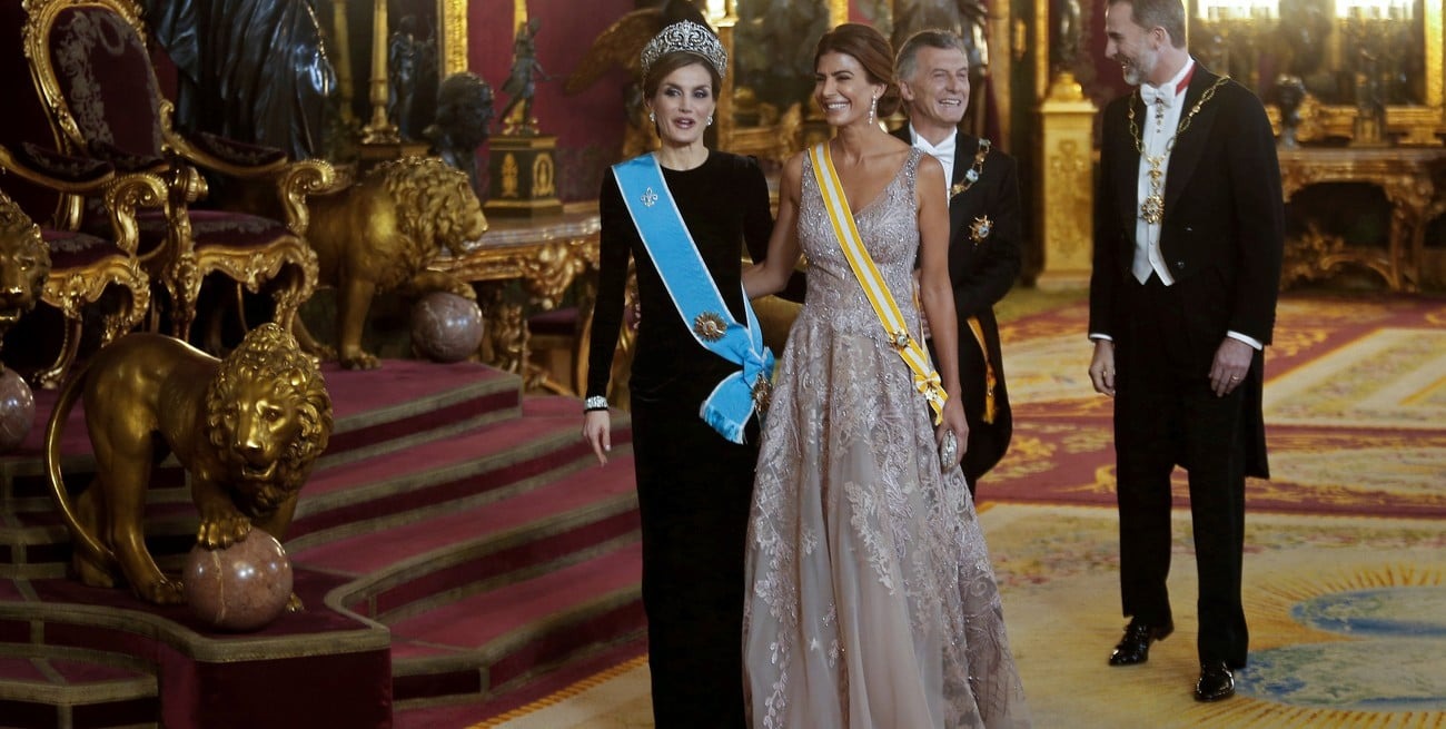 Qué dijo Juliana Awada tras los rumores que la relacionan con el rey ...